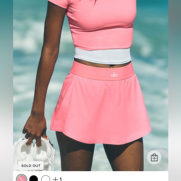 ALO Yoga | Skirts | Nwt Alo Neon Bubblegum Pink Matchpoint Tennis ...